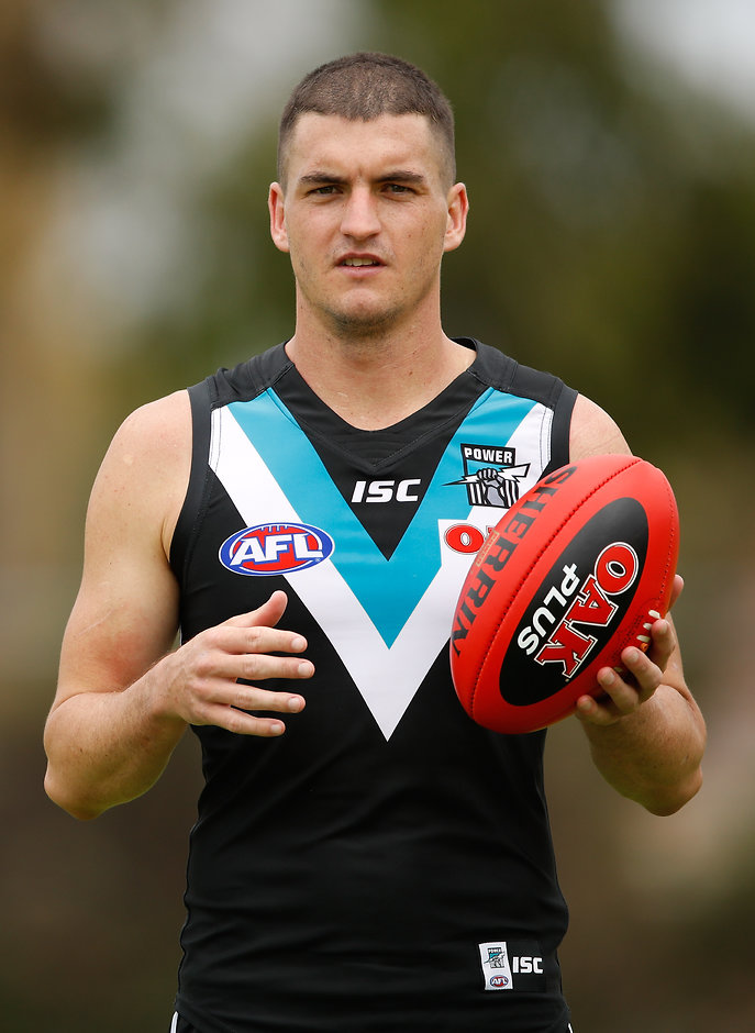 Port hands gun recruit a leadership spot