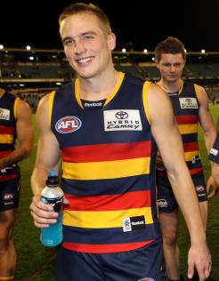 Vince signs on again