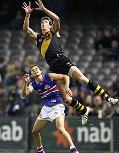 Tiger ruck Simmonds expected to call it quits