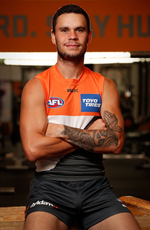 Rising Giant Zac Williams rewarded with new deal