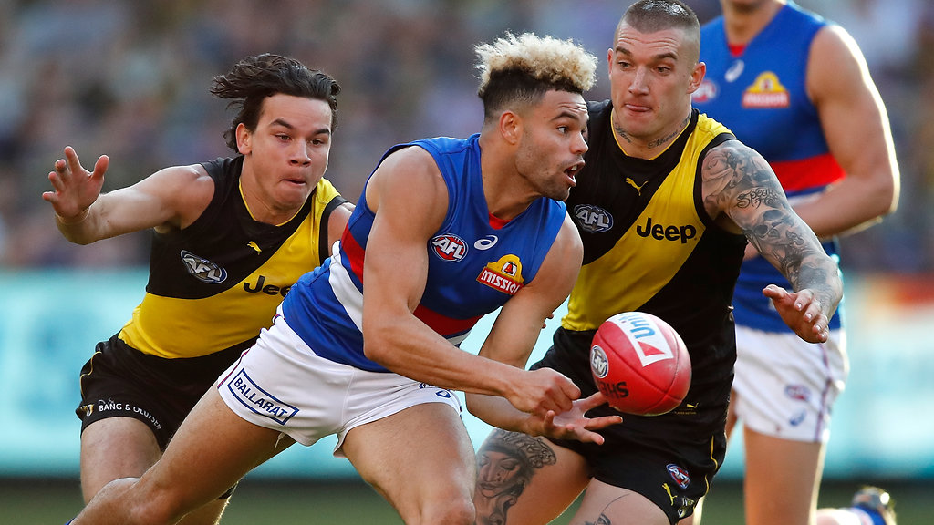 Crows confirm assistant coach's exit