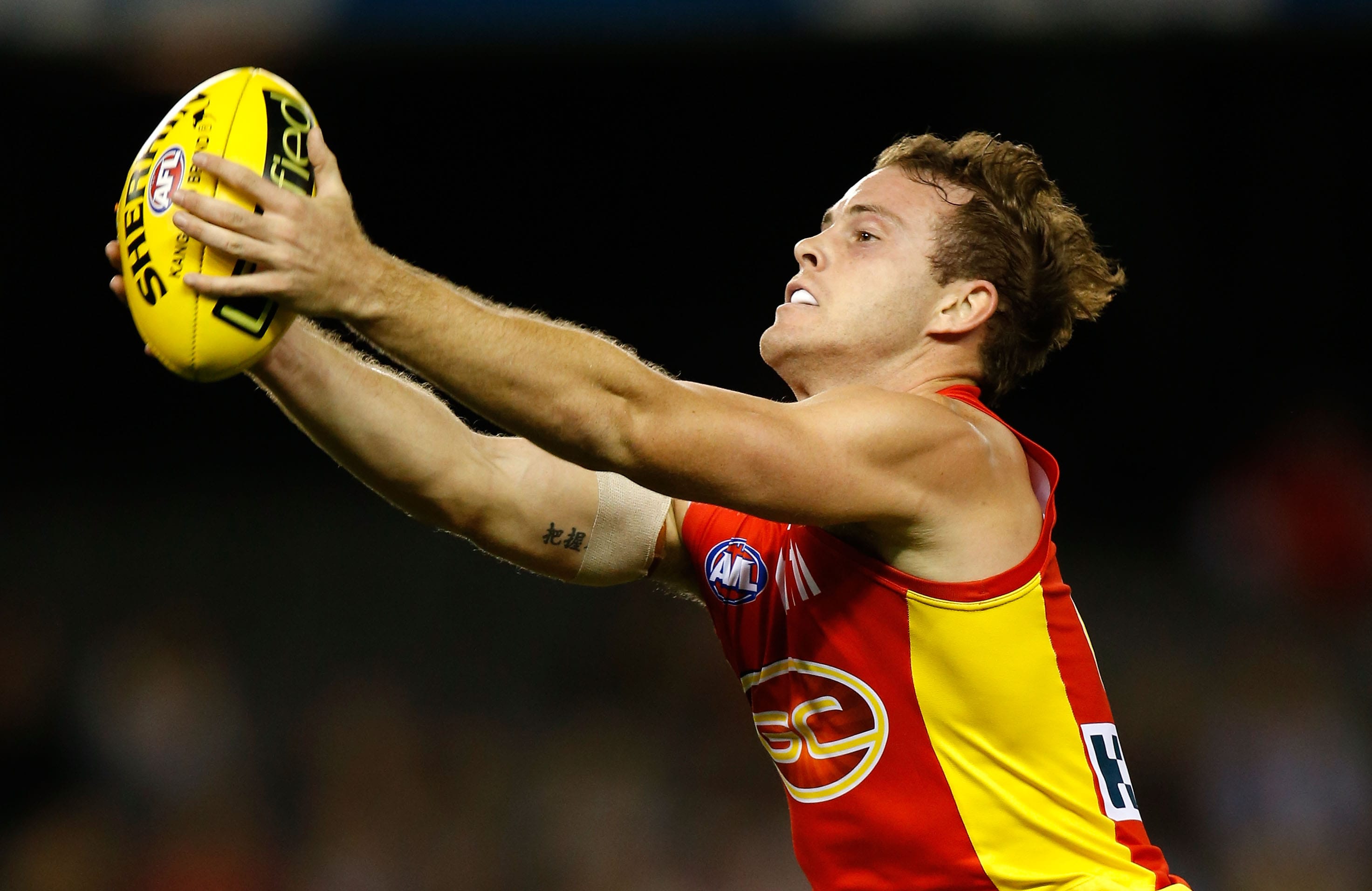 Life on the edge keeps Russell digging deep