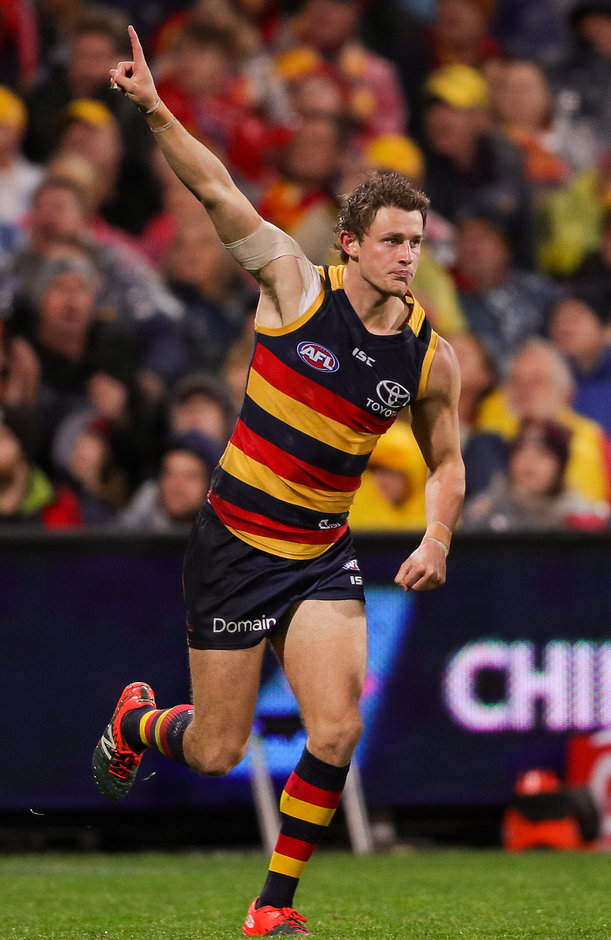 Match report: Crows' big win hurts tumbling Dogs