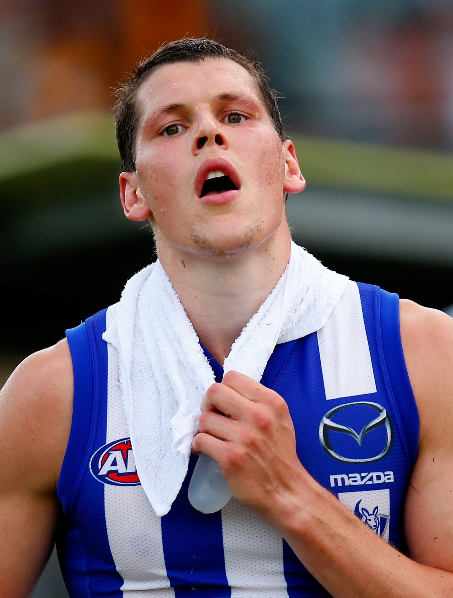 Currie's debut put on hold after surgery