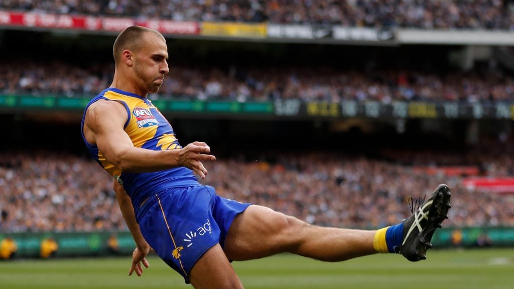 AFL legend slams umpires over late 'choke'