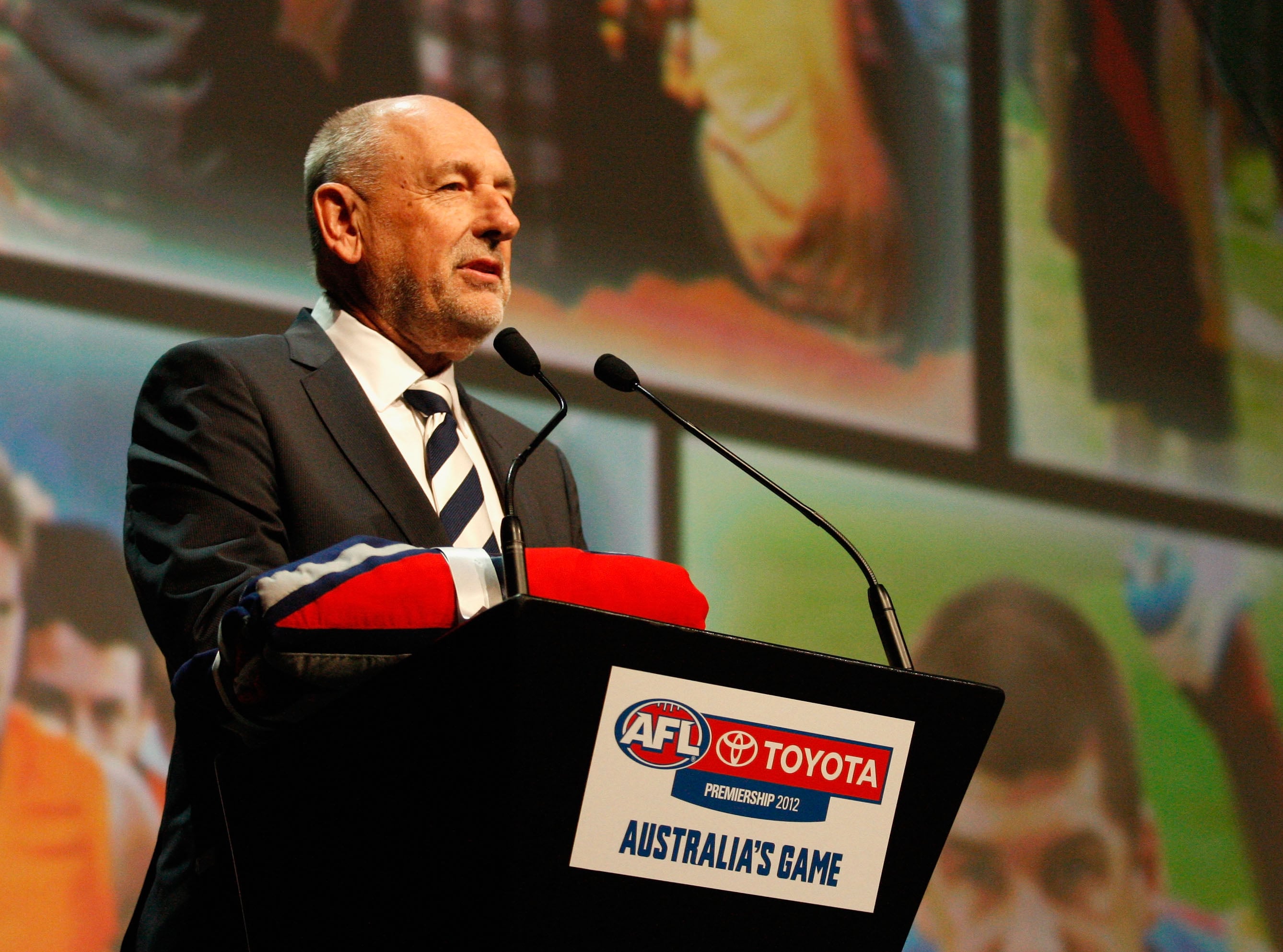 Weekend spotlight: Top Cat Carter rebounding fast