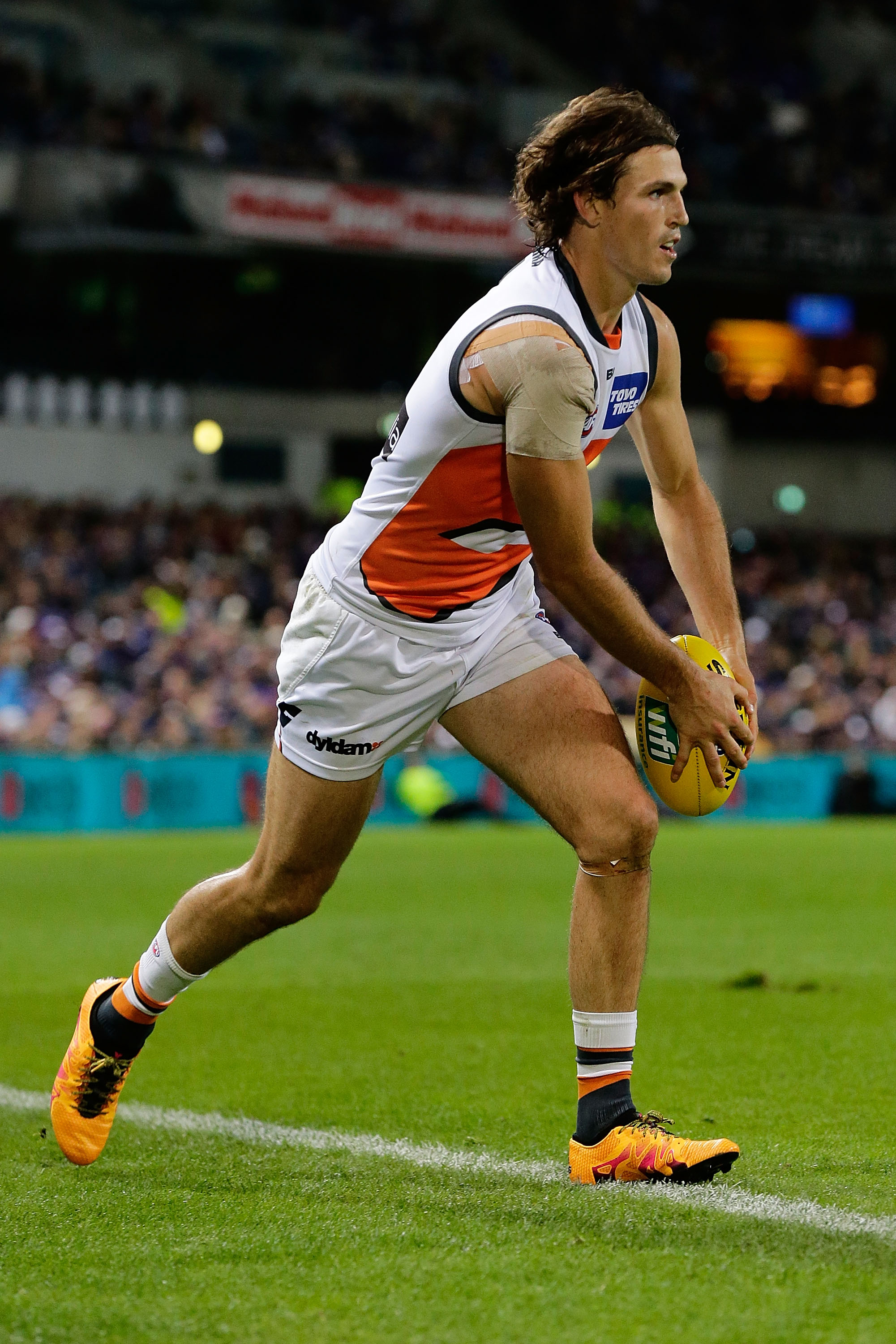 Hamstring strife for Lions skipper Rockliff