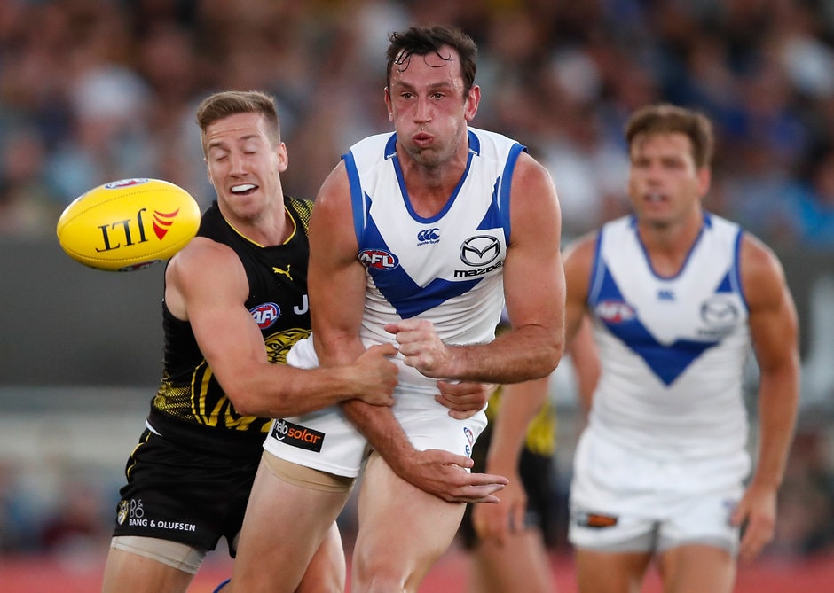 Scott relishes ruck 'selection headache'