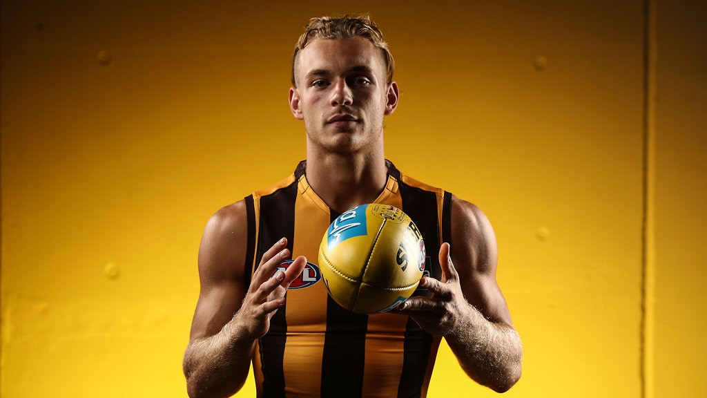 Hawks hand 'Worpedo' two more years after strong debut