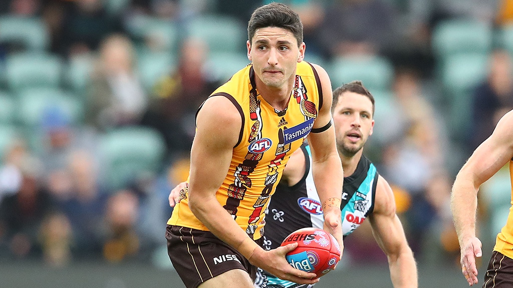 Blues make their Marc: Hawthorn ruckman joins Carlton