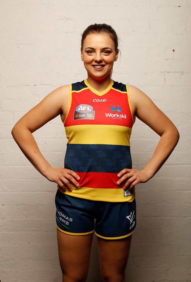 Early concerns don't stop AFLW Crows kicking goals