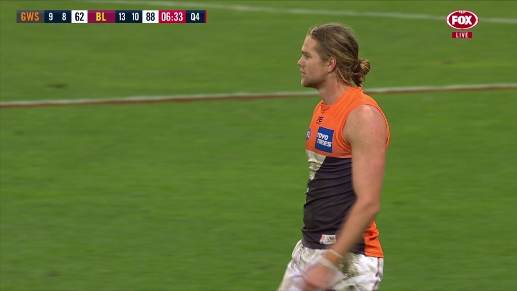 Giant roar as Harry snaps through his fourth