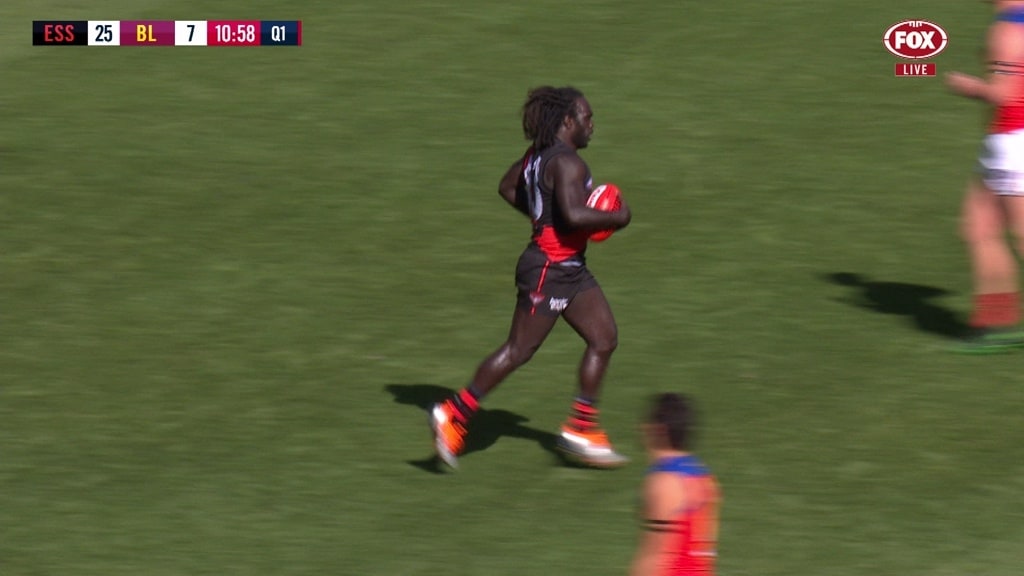 Tippa on fire early as Bombers kick clear