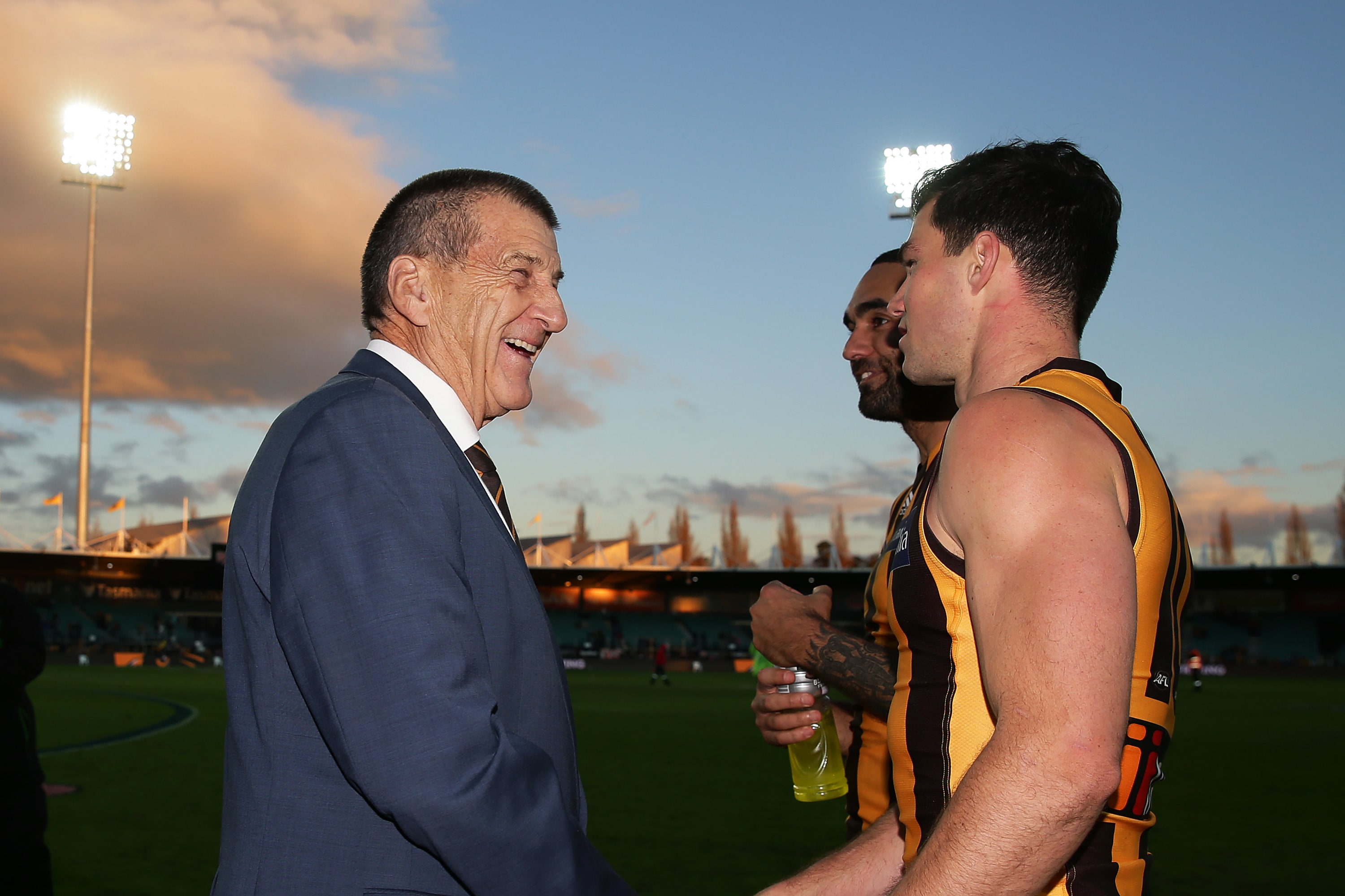 Jeff off: Outspoken Hawks president to stand down