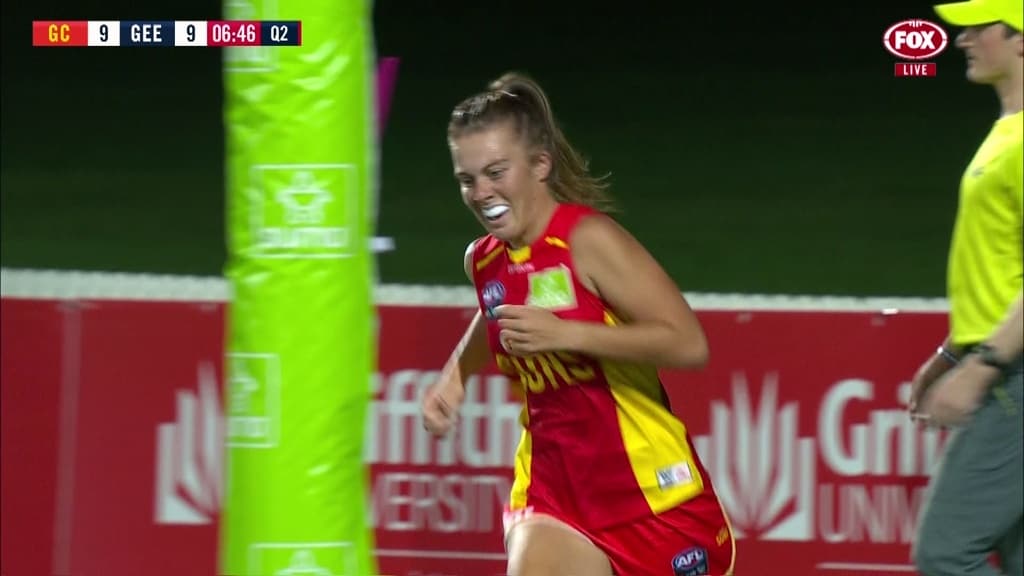 Sublime Stanton outsmarts Cats