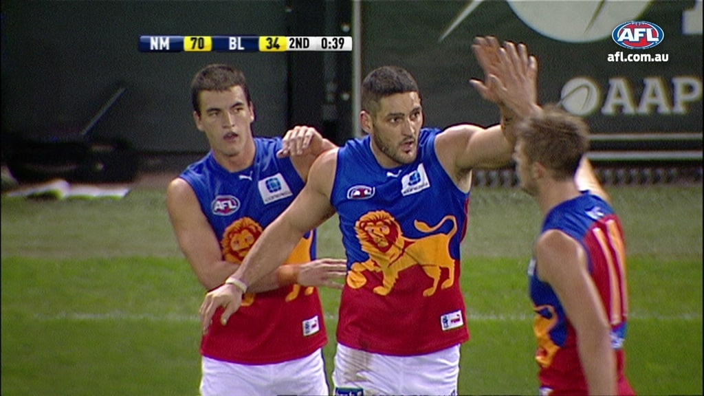 Toyota Fixture Throwback: Fev the Lion aided by the bounce