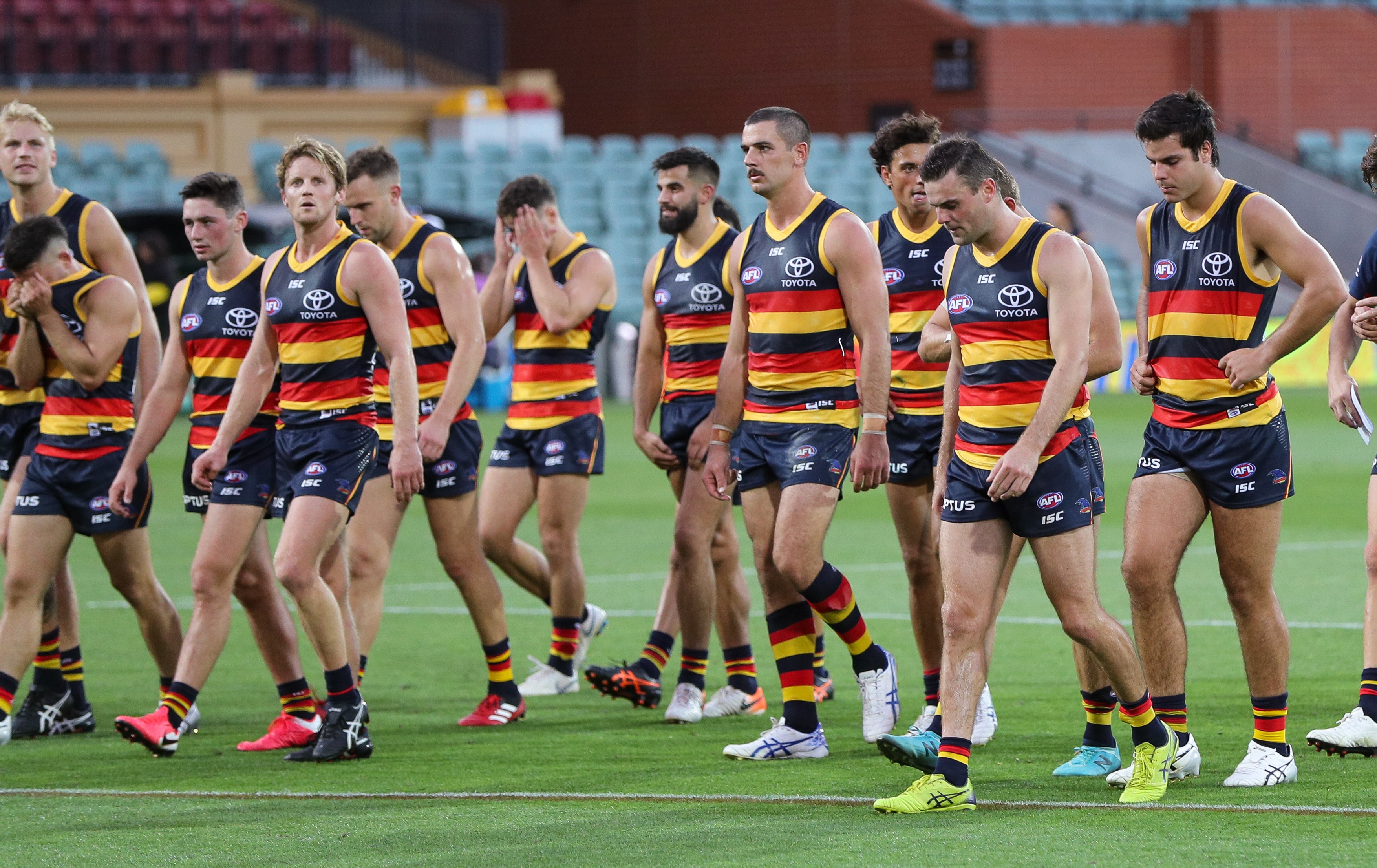 Hart banned, 16 players sanctioned: AFL hits Crows for training breach