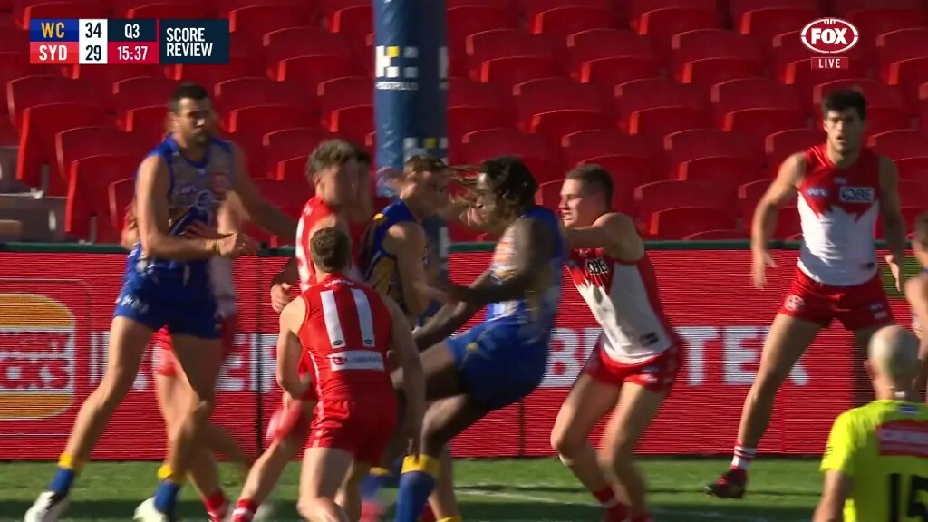 Did Kennedy's beard cost West Coast a goal?