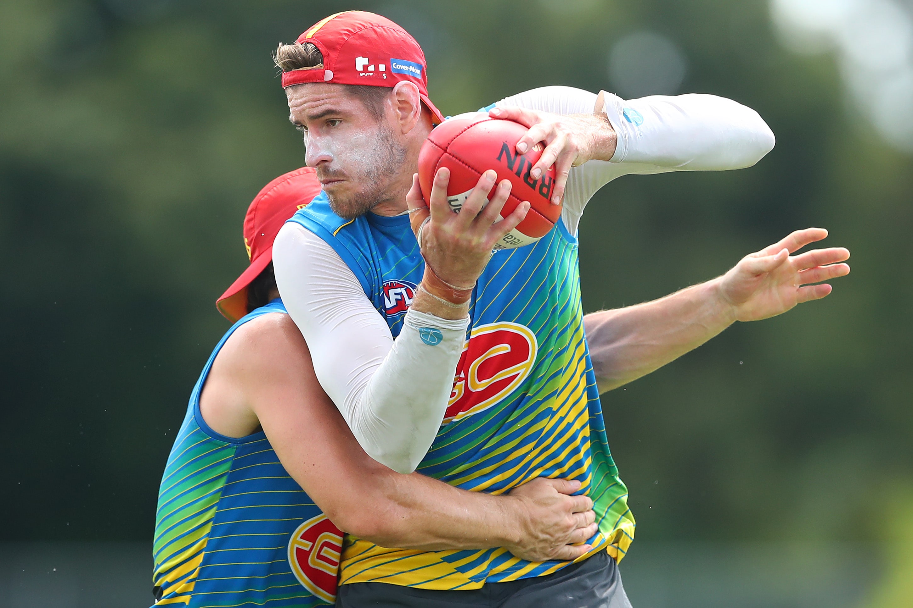 Suns' ruck depth takes a hit after veteran suffers knee injury