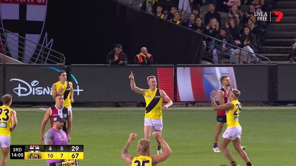 Riewoldt raises roof with Jack-in-the-pack mark