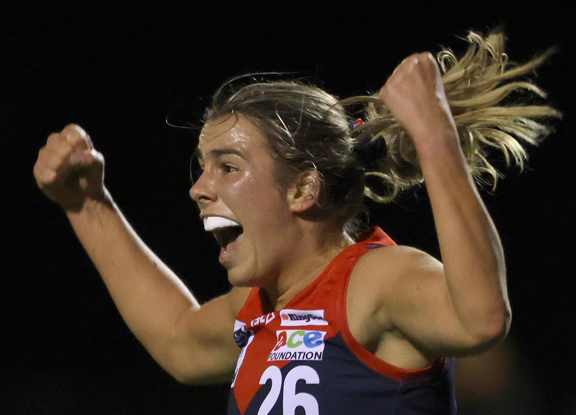 VFLW round 10 review: Cats pounce to challenge undefeated Pies
