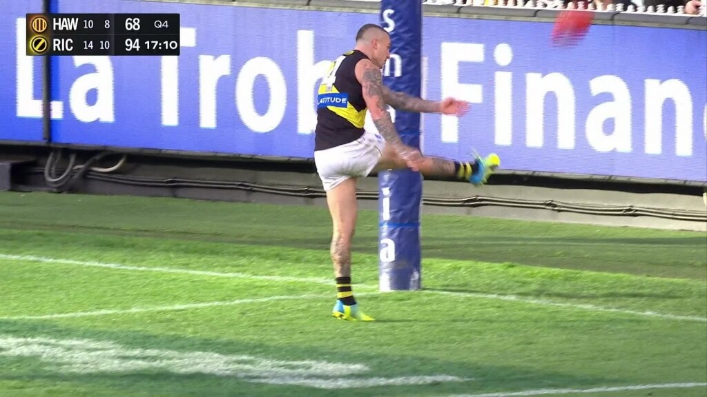 Dusty kicks his third as Tigers pull away