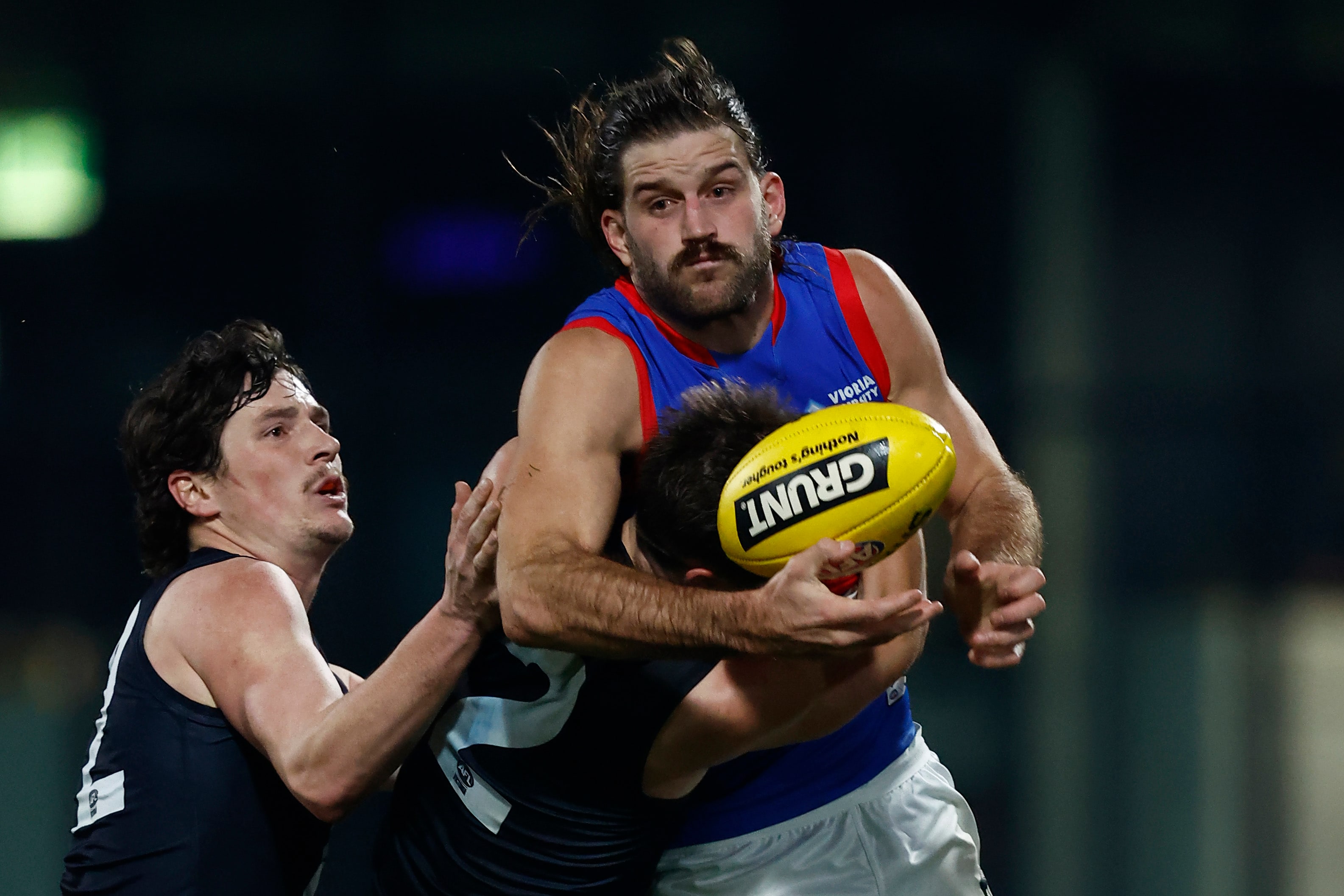 Hamstring worry puts big Dog's comeback on hold