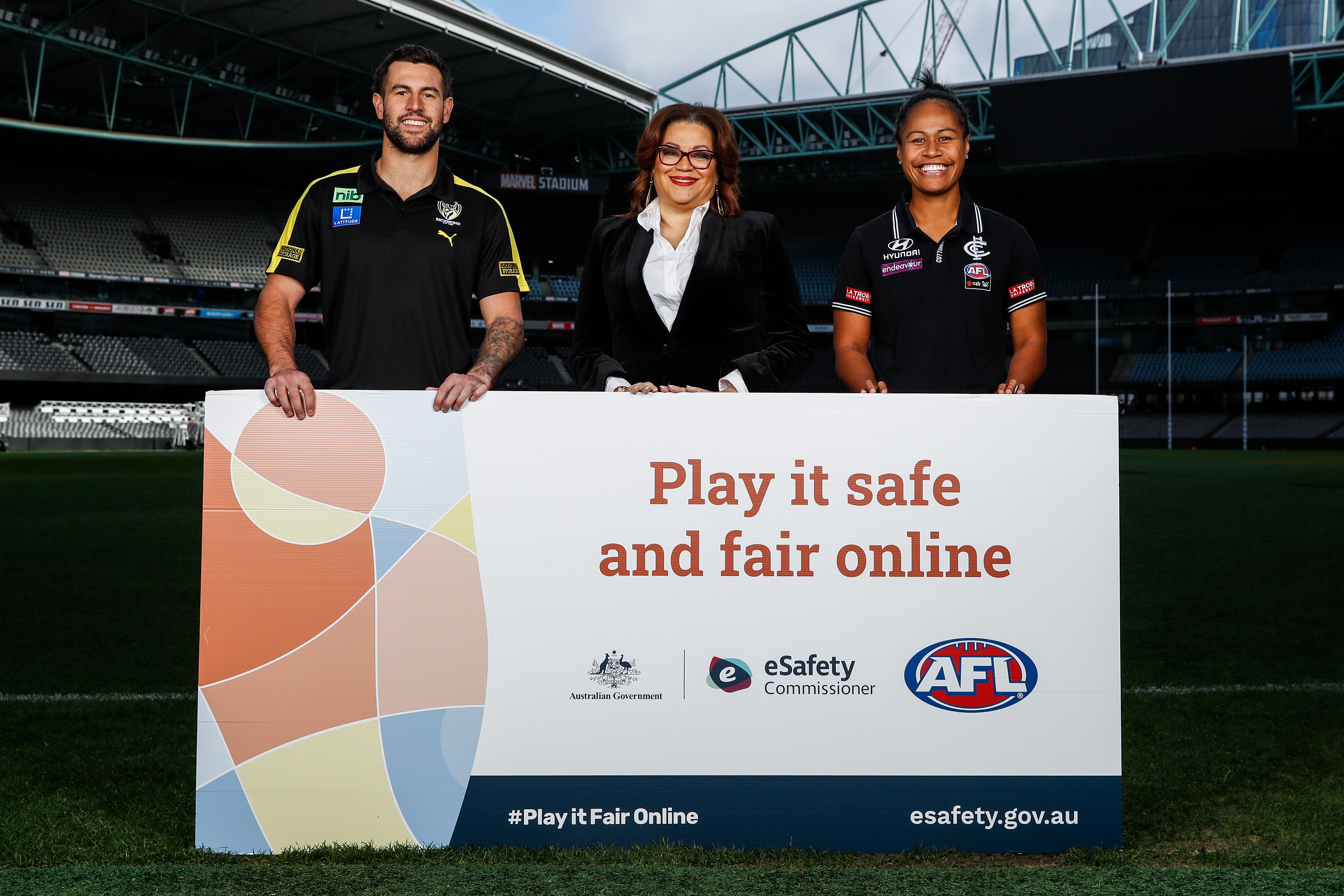 AFL and eSafety commit to #PlayitFairOnline