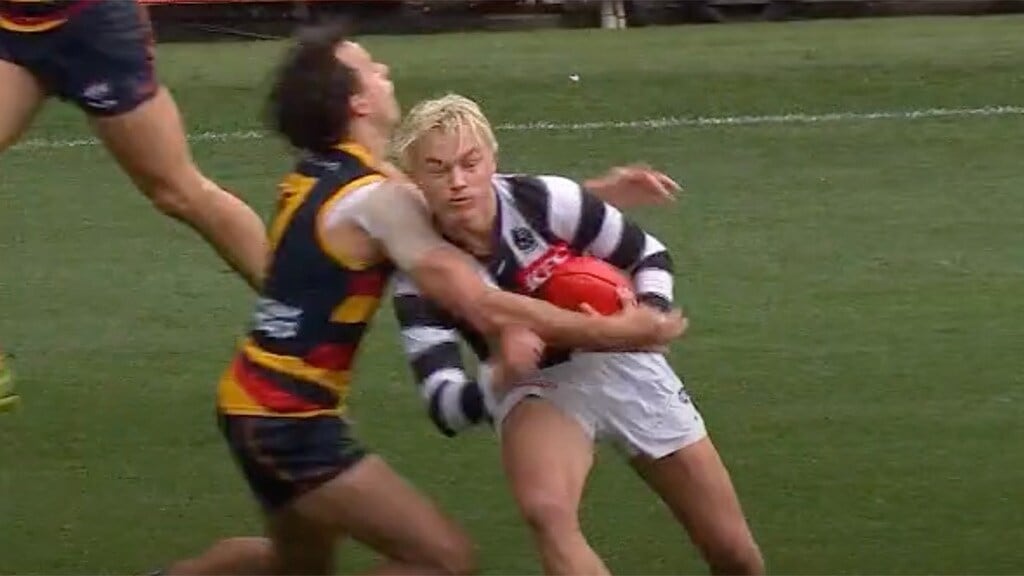 AFL clarifies high tackle rule