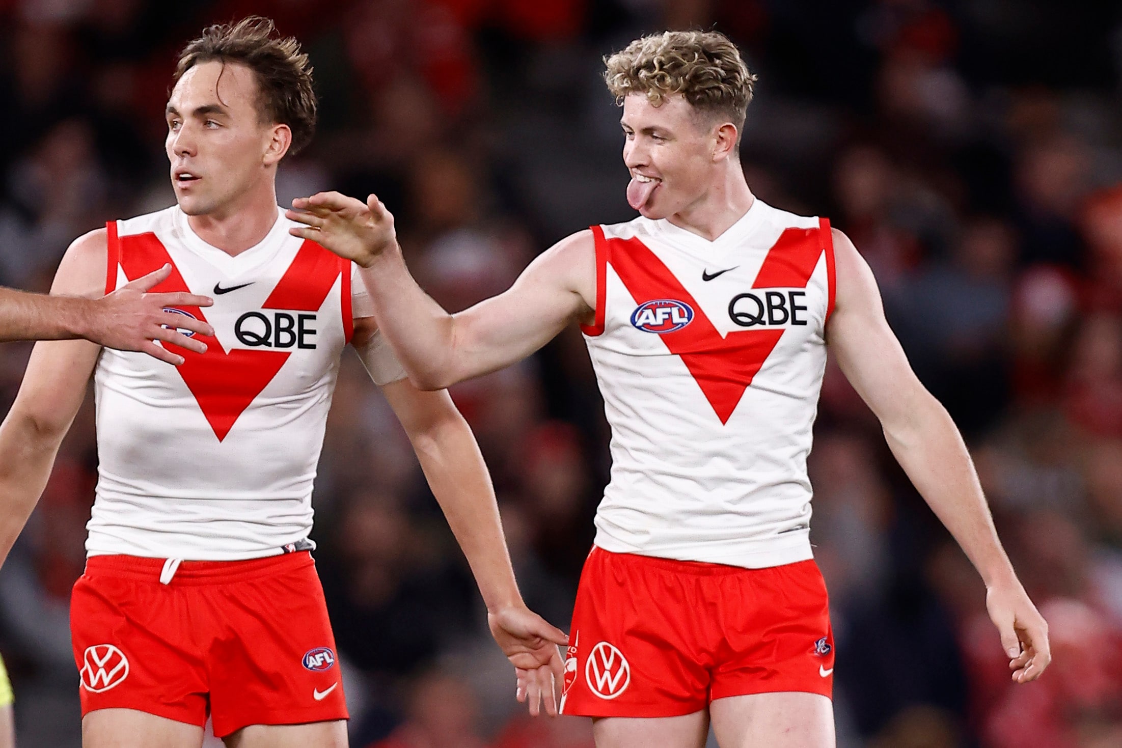Swans edge past Saints but fall short of top-two target