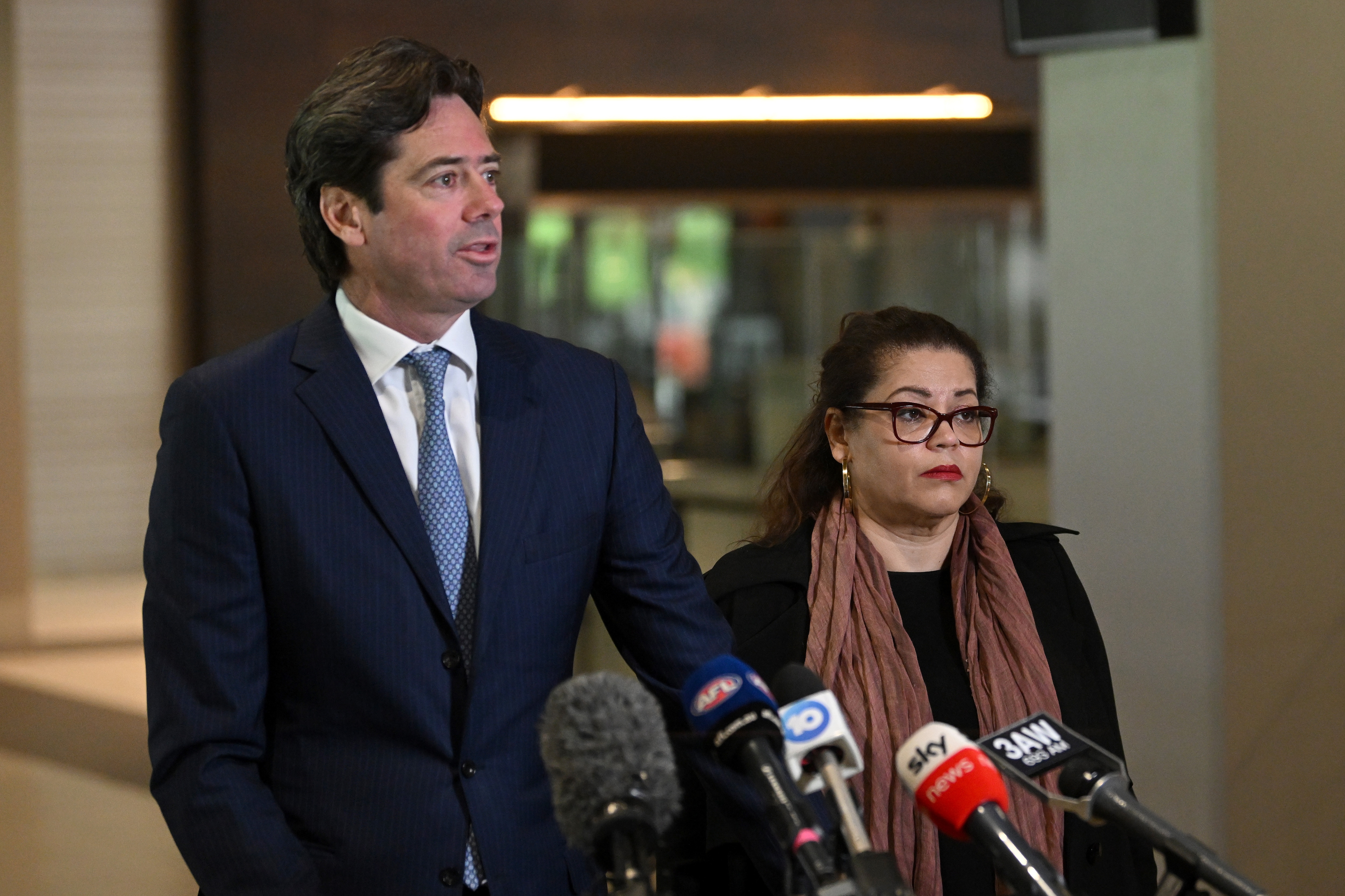 3-2-1: AFL to investigate Hawks, Eagles axe trio, key GF stats