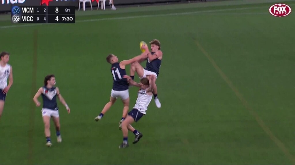 Gruzewski gets serious hangtime in mega mark