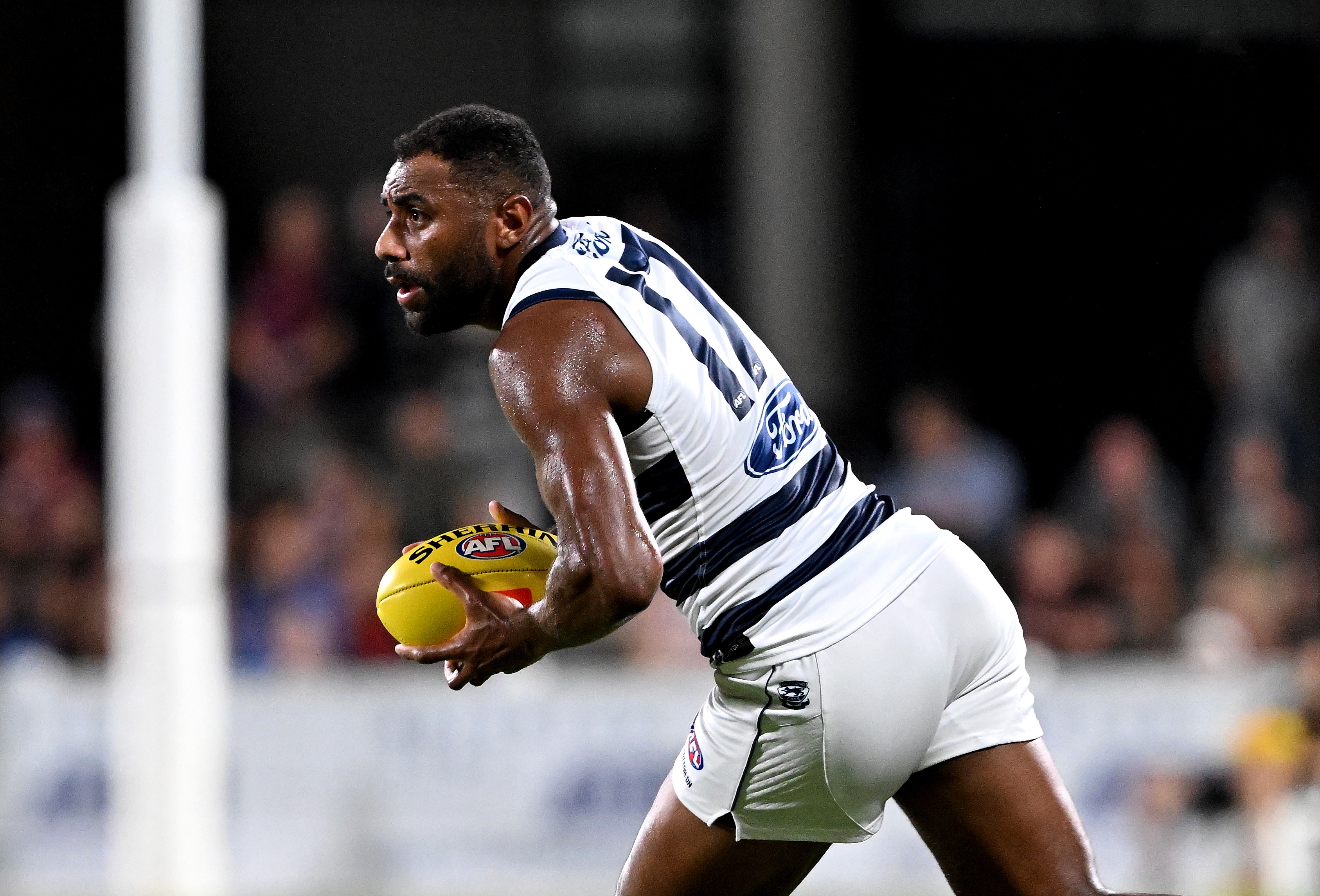 'Sav' backed to step up as injuries hit Cats
