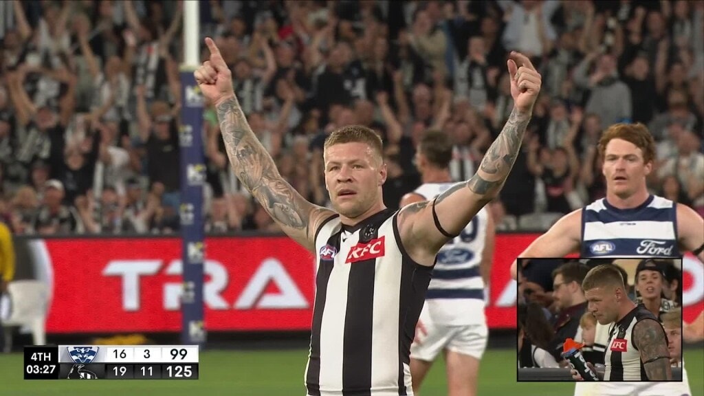 Collingwood roar rings as De Goey provides the icing
