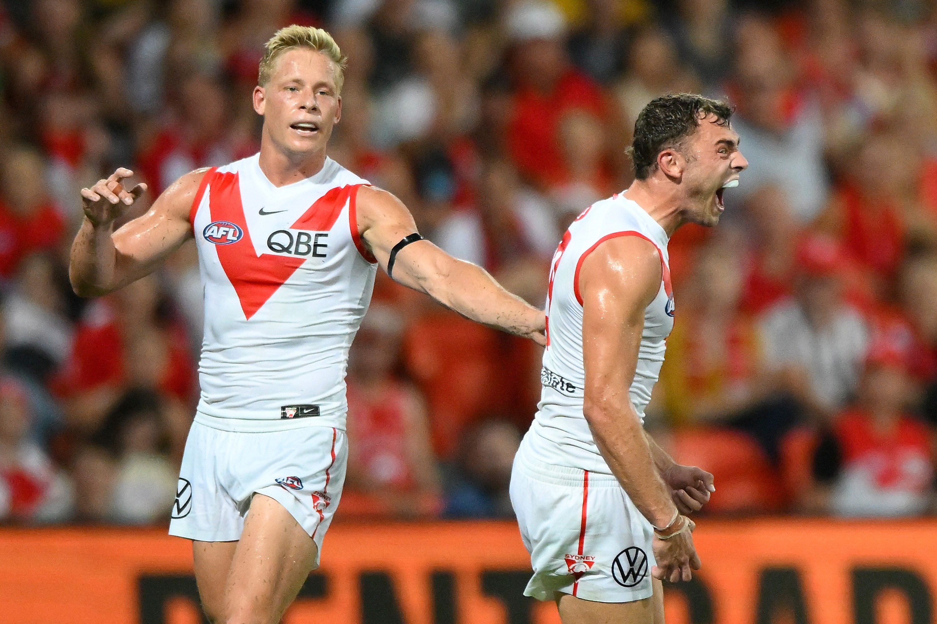 Swans shake off GF ghosts in Suns thumping, but is Bud in trouble?