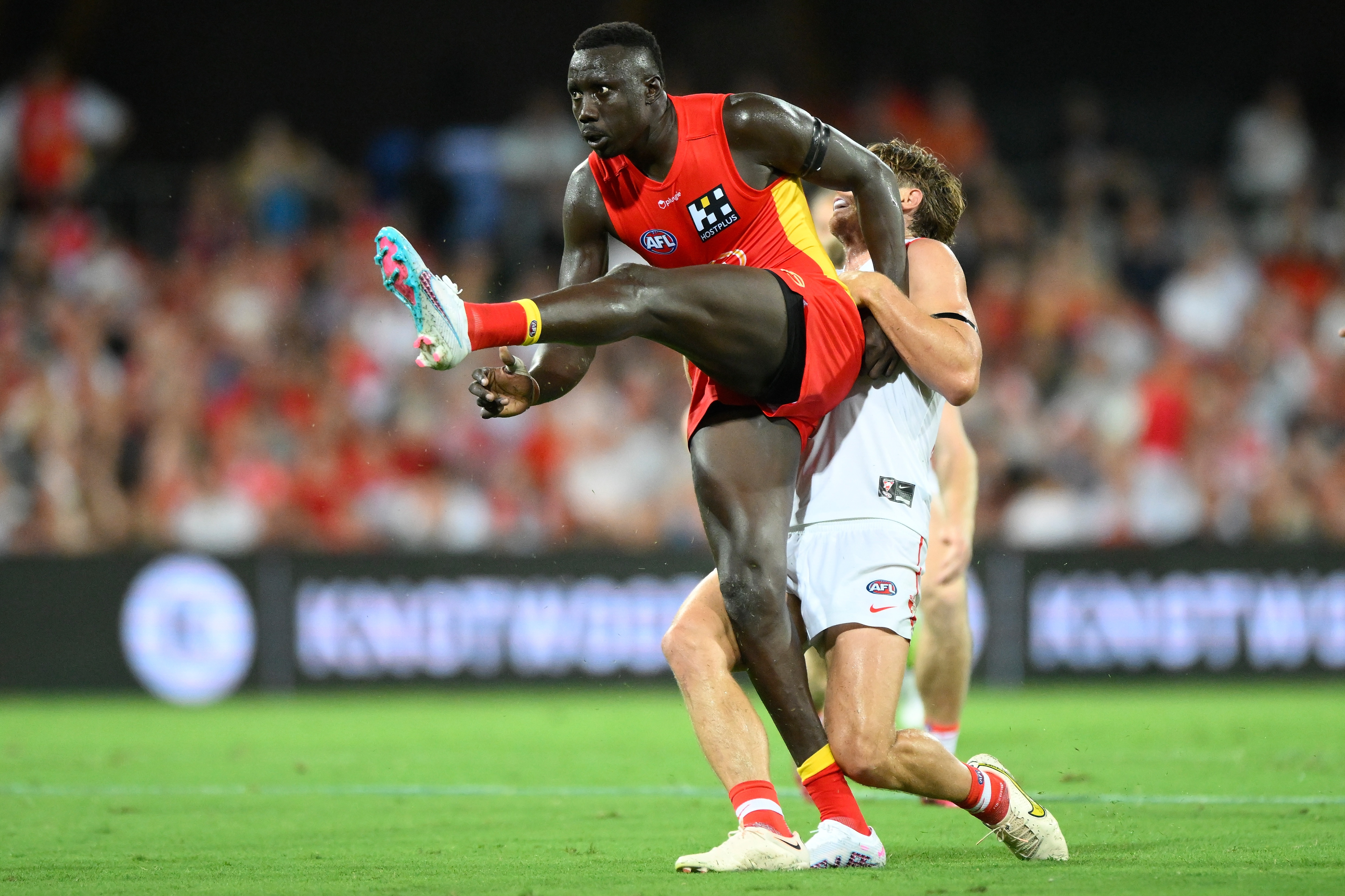 Dew backs Suns forward to reclaim spot after 'tough call'
