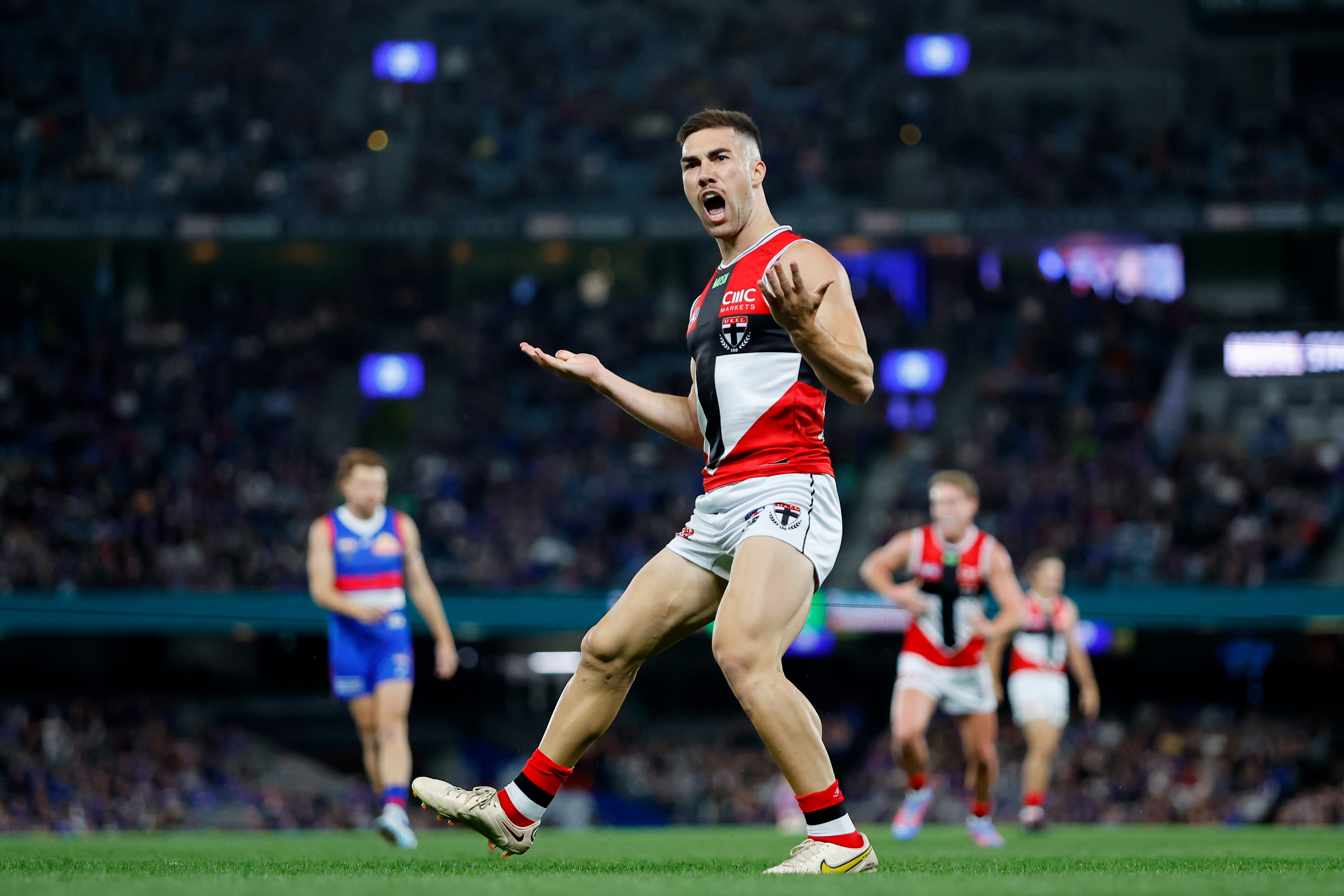 Lyon's new Saints 2-0 after despatching disappointing Dogs