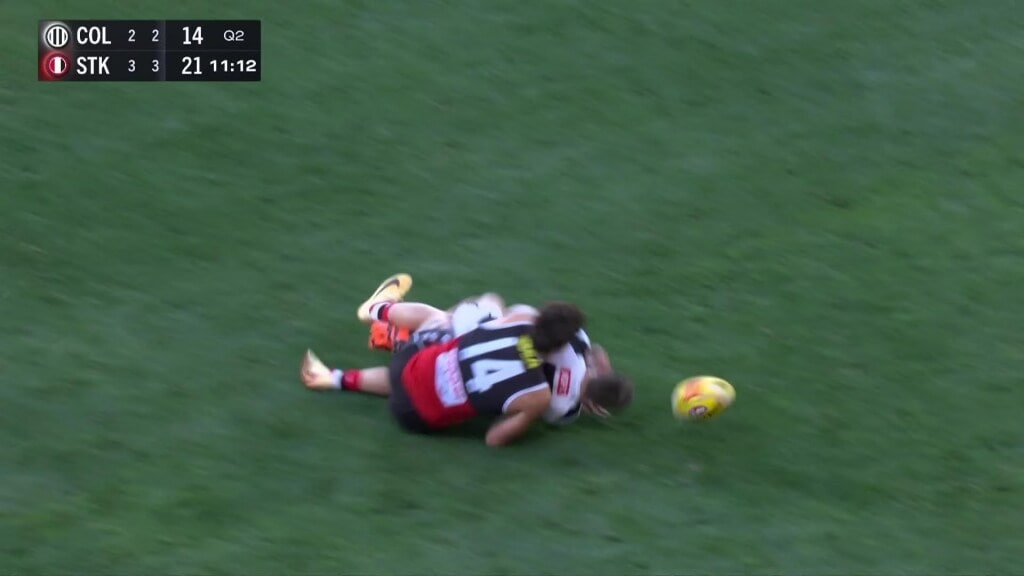 Elliott left sore after stinging tackle