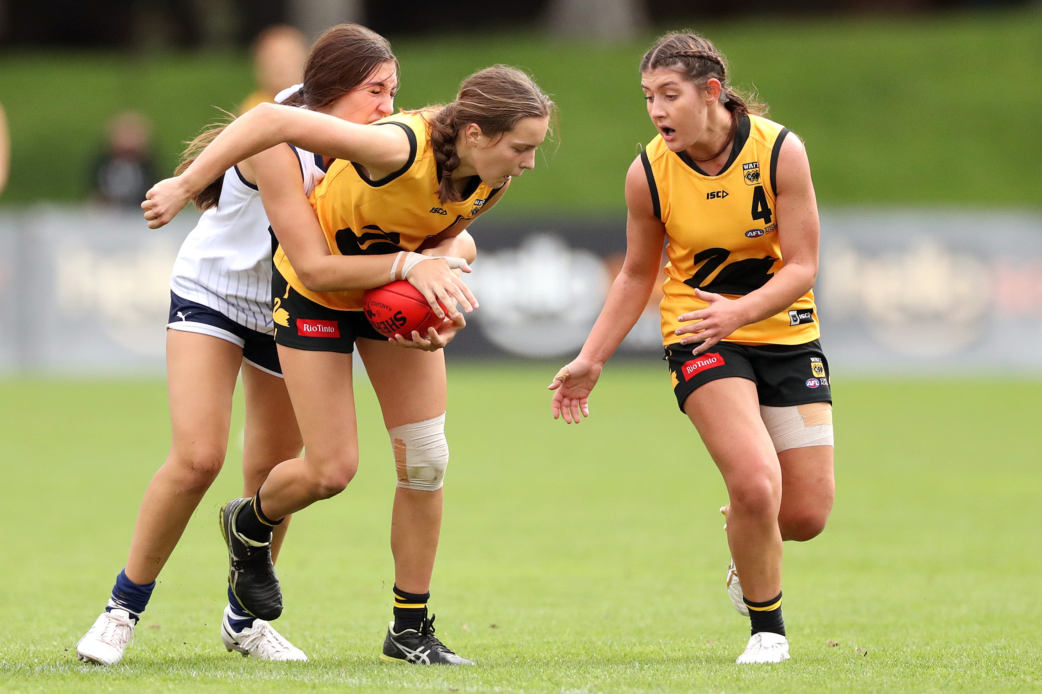 Around the state leagues: Young gun shines with 48 disposals, forward stars