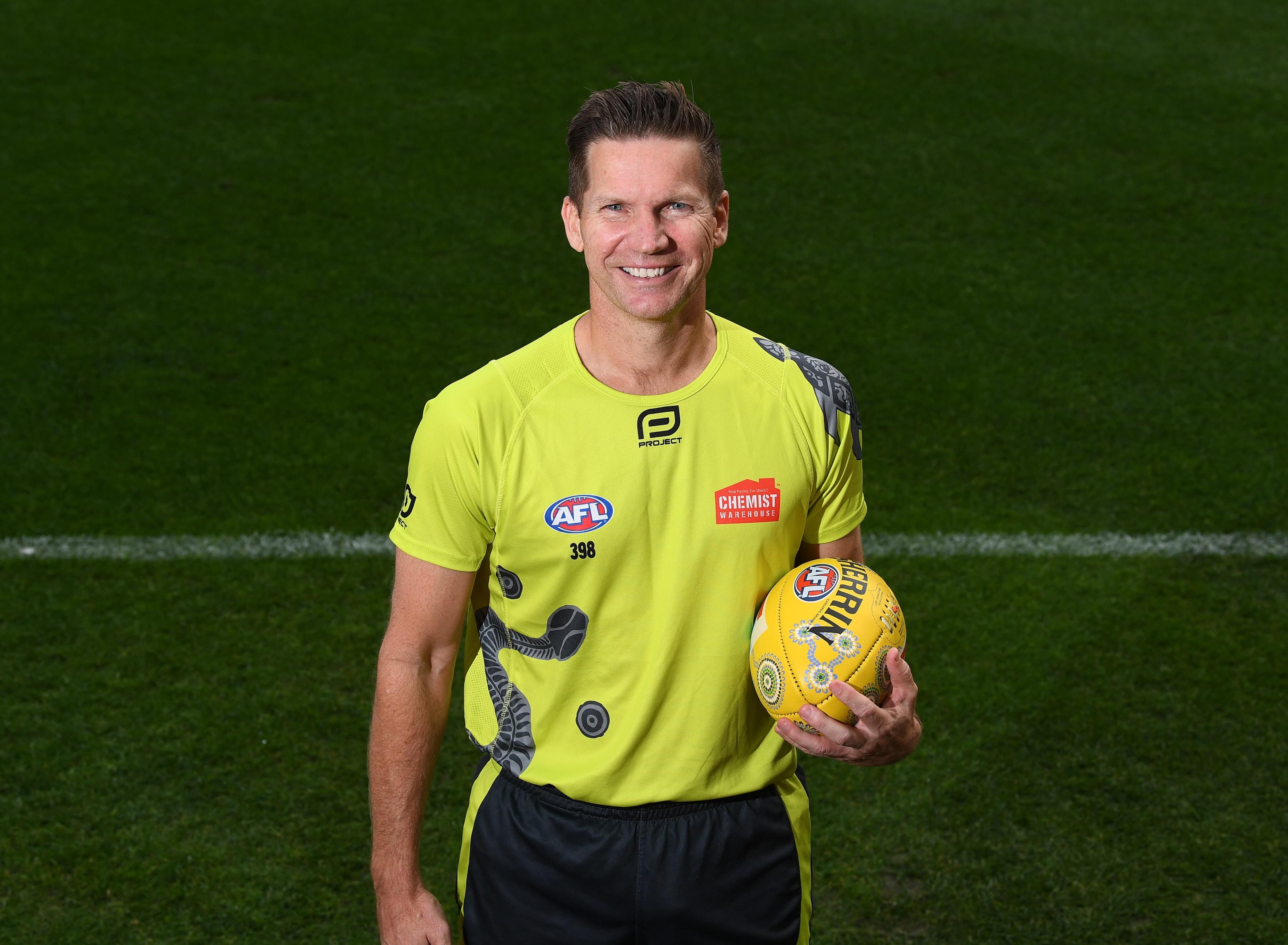 AFL congratulates Simon Meredith on 450 games