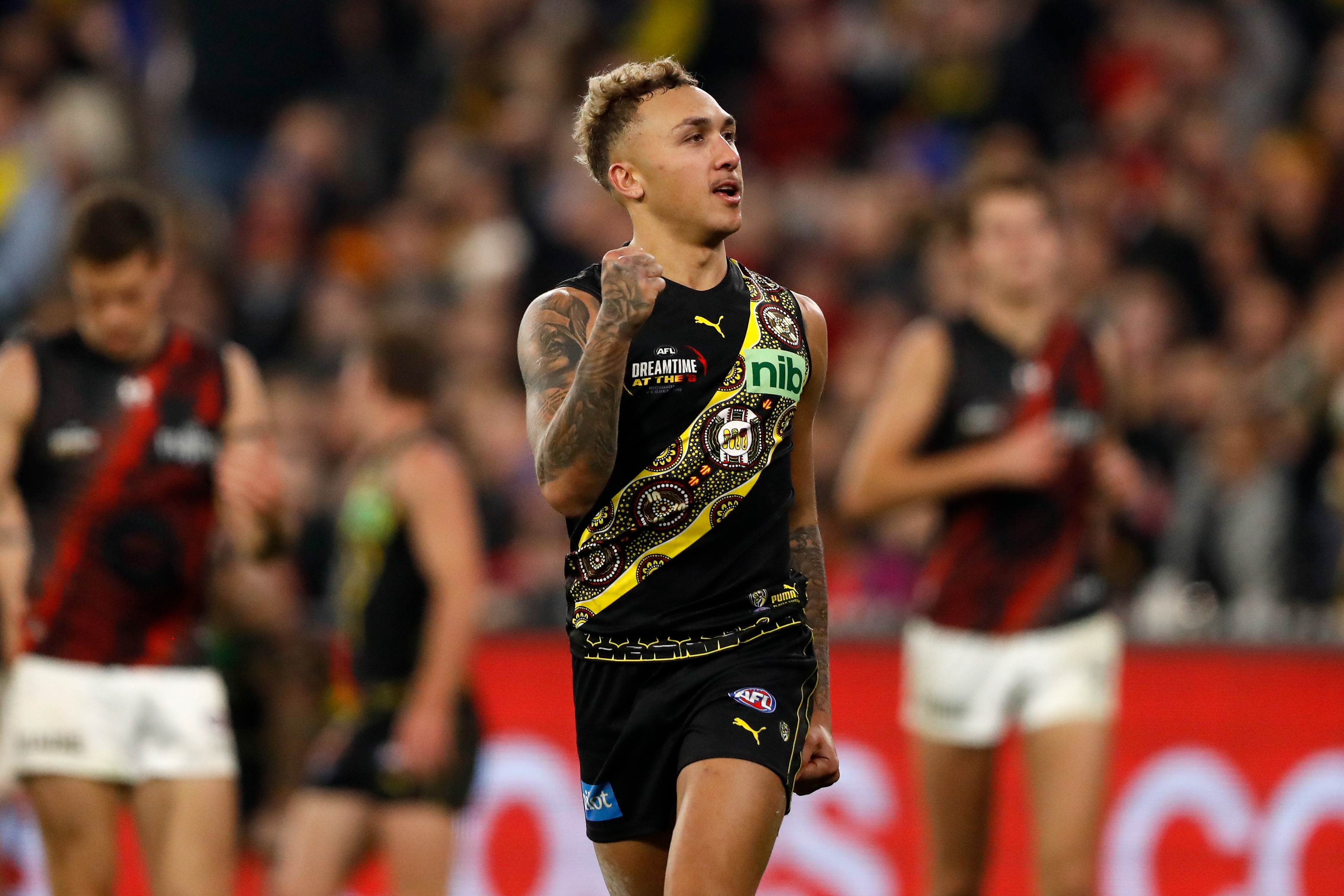 Tigers eye AFL's best winning streak in Dreamtime clash