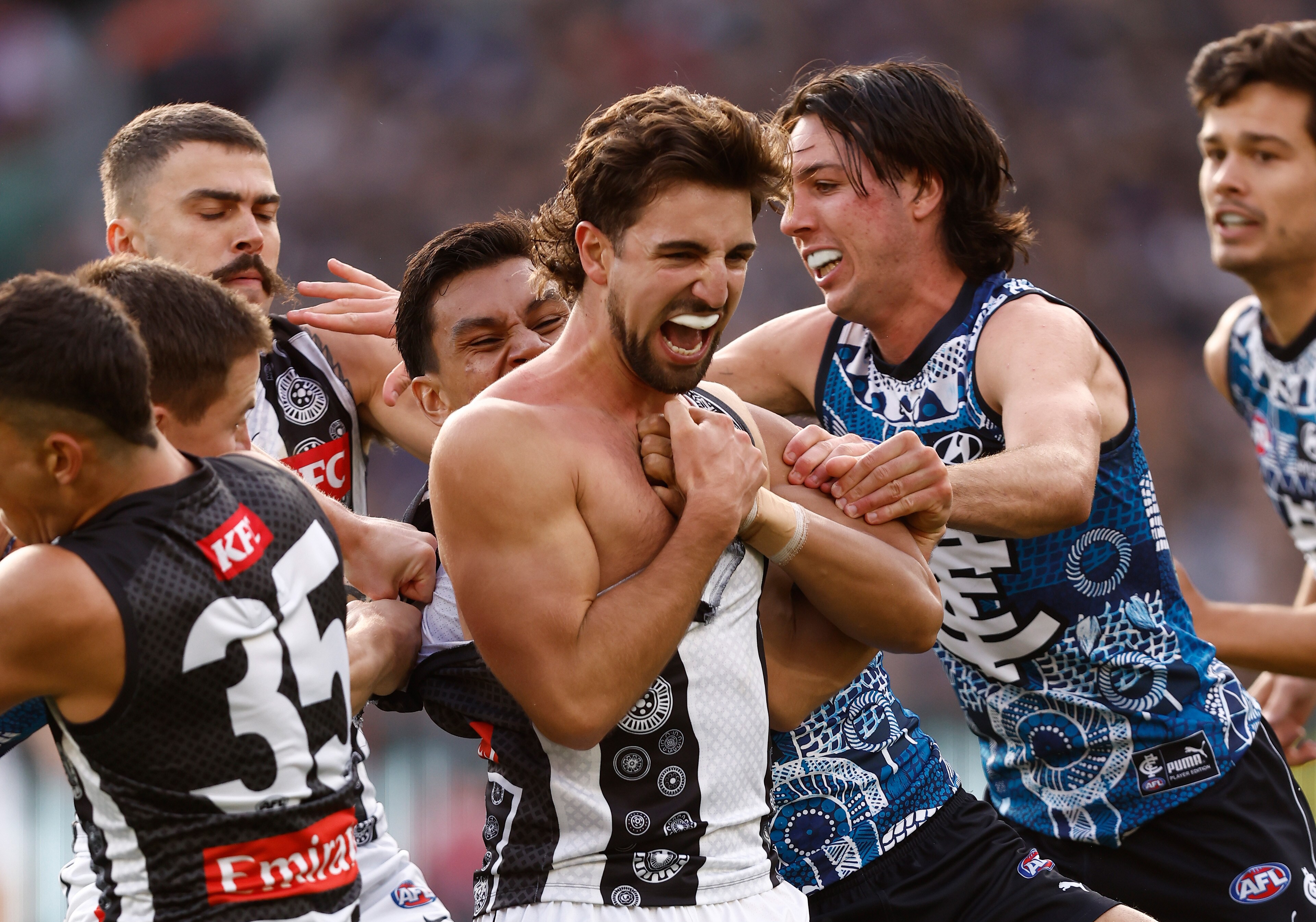 Pies make late change, final teams in for GWS-Saints. Follow it LIVE