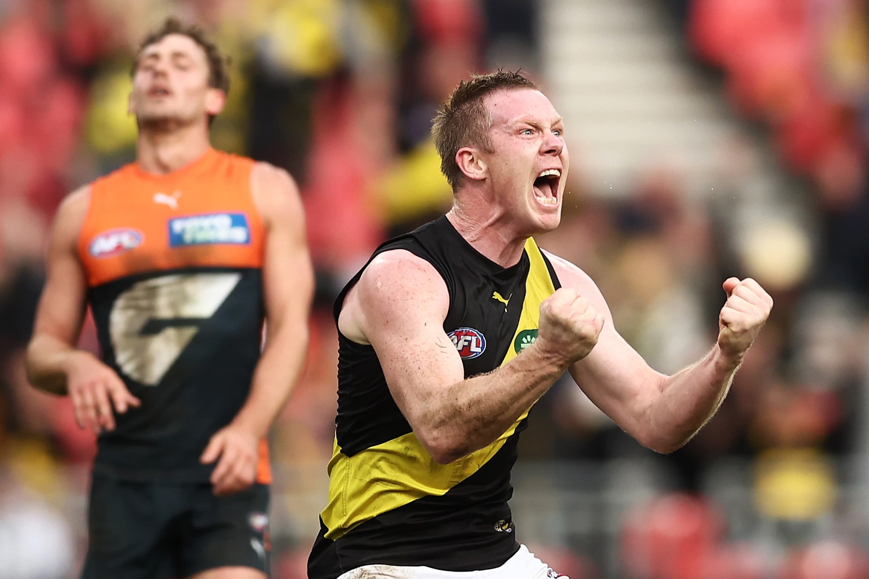 Pickett the hero as Tigers deny Giants in a thriller