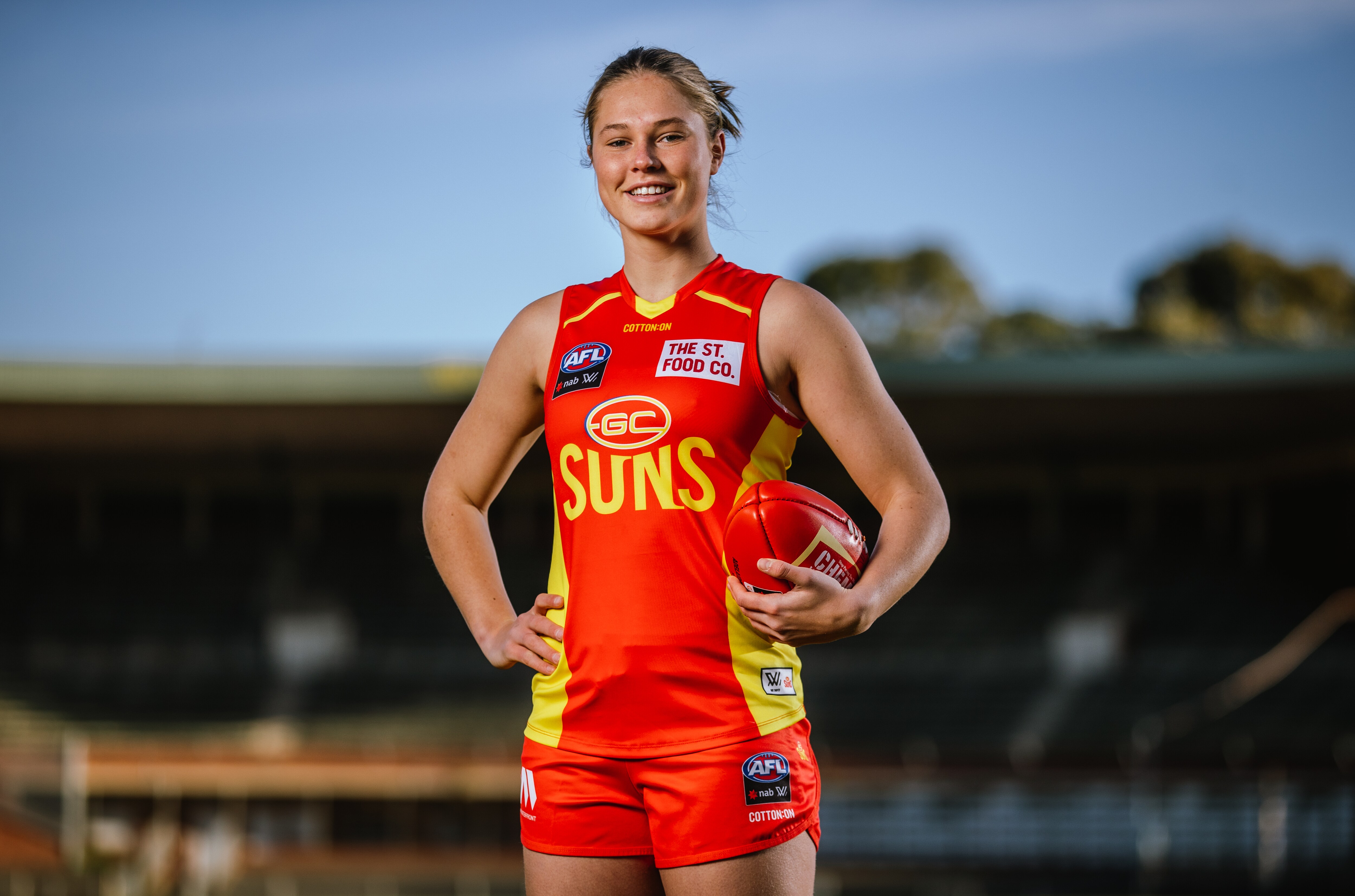 Suns snap up Victorian gun with No.1 pick