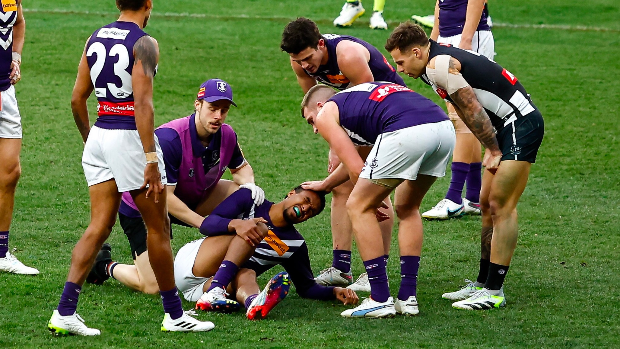 Freo hopeful over ruckman, defender's knee injury 'pretty serious'