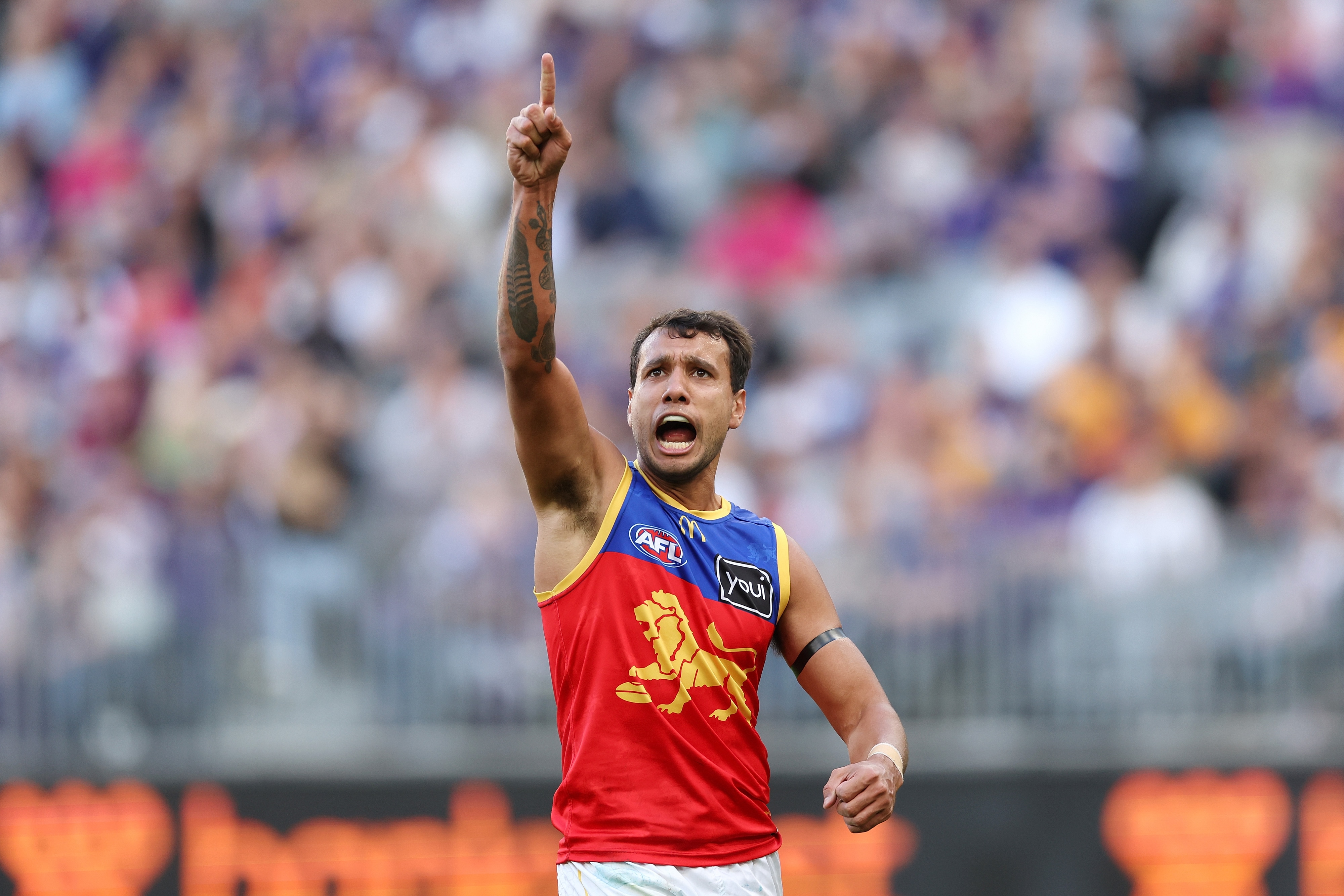 Lions keep top-two hopes alive in thriller against Freo