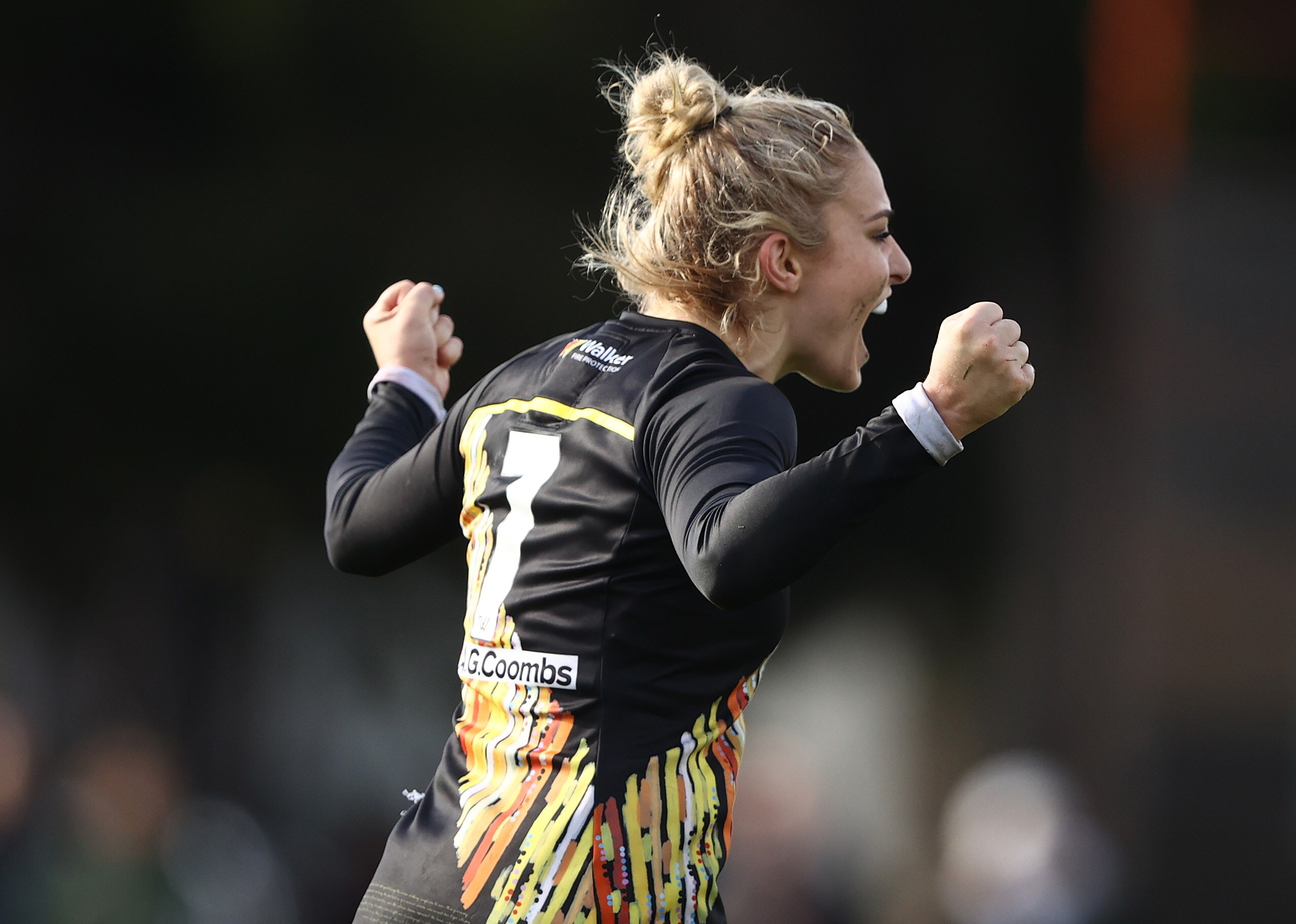 Tigers overcome late Bombers scare to notch second win