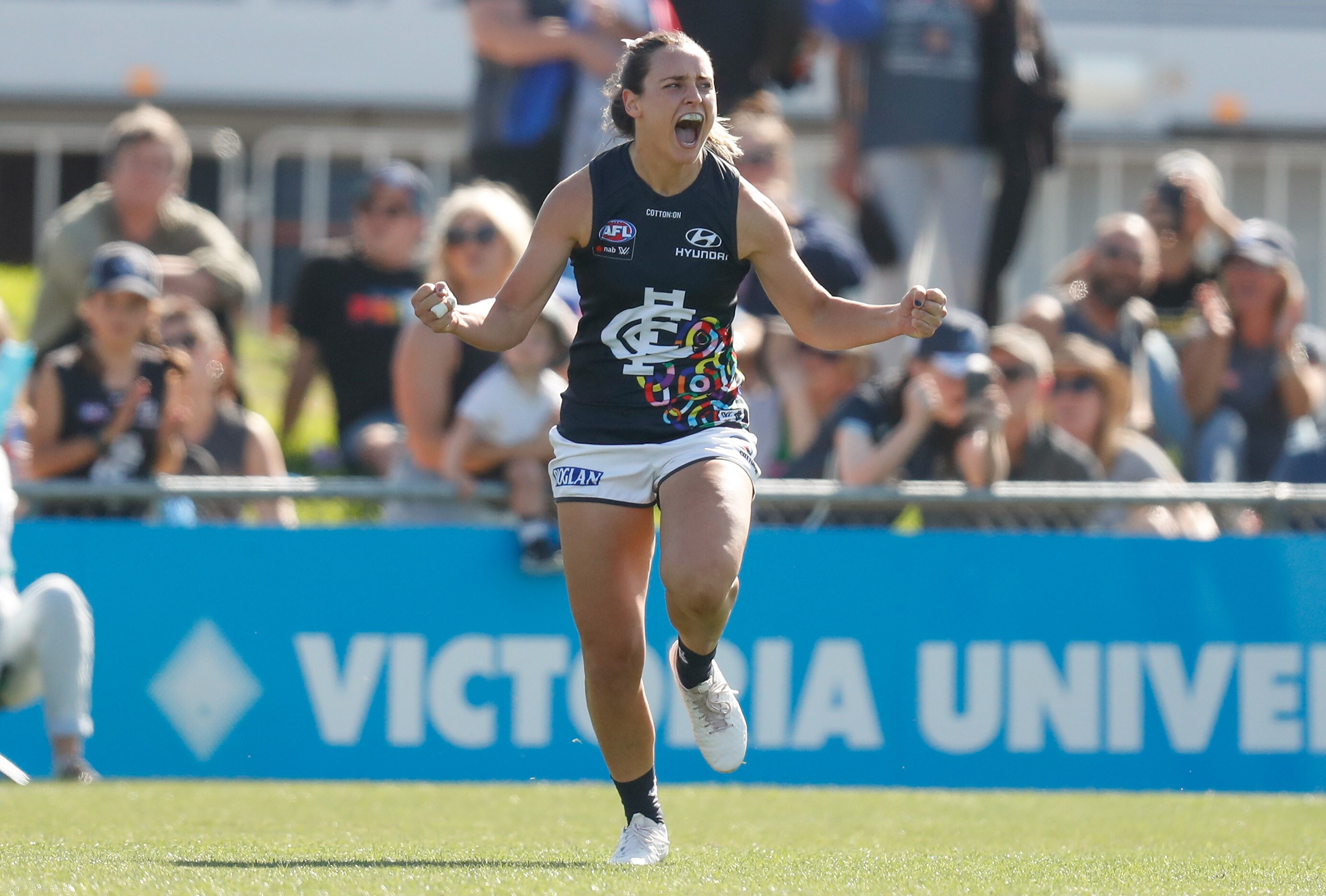 Harris, Blues respond to down fast-finishing Bulldogs