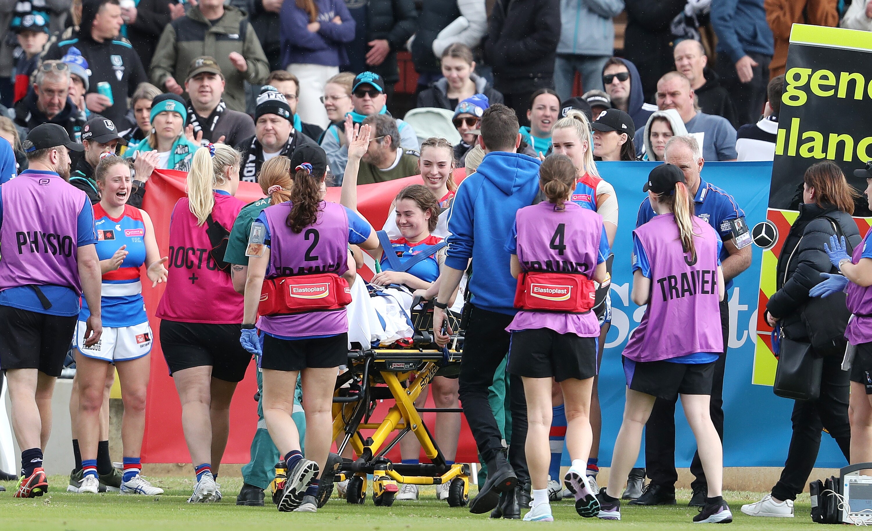 Broken leg confirmed for Bulldog, several clubs sweating on scans