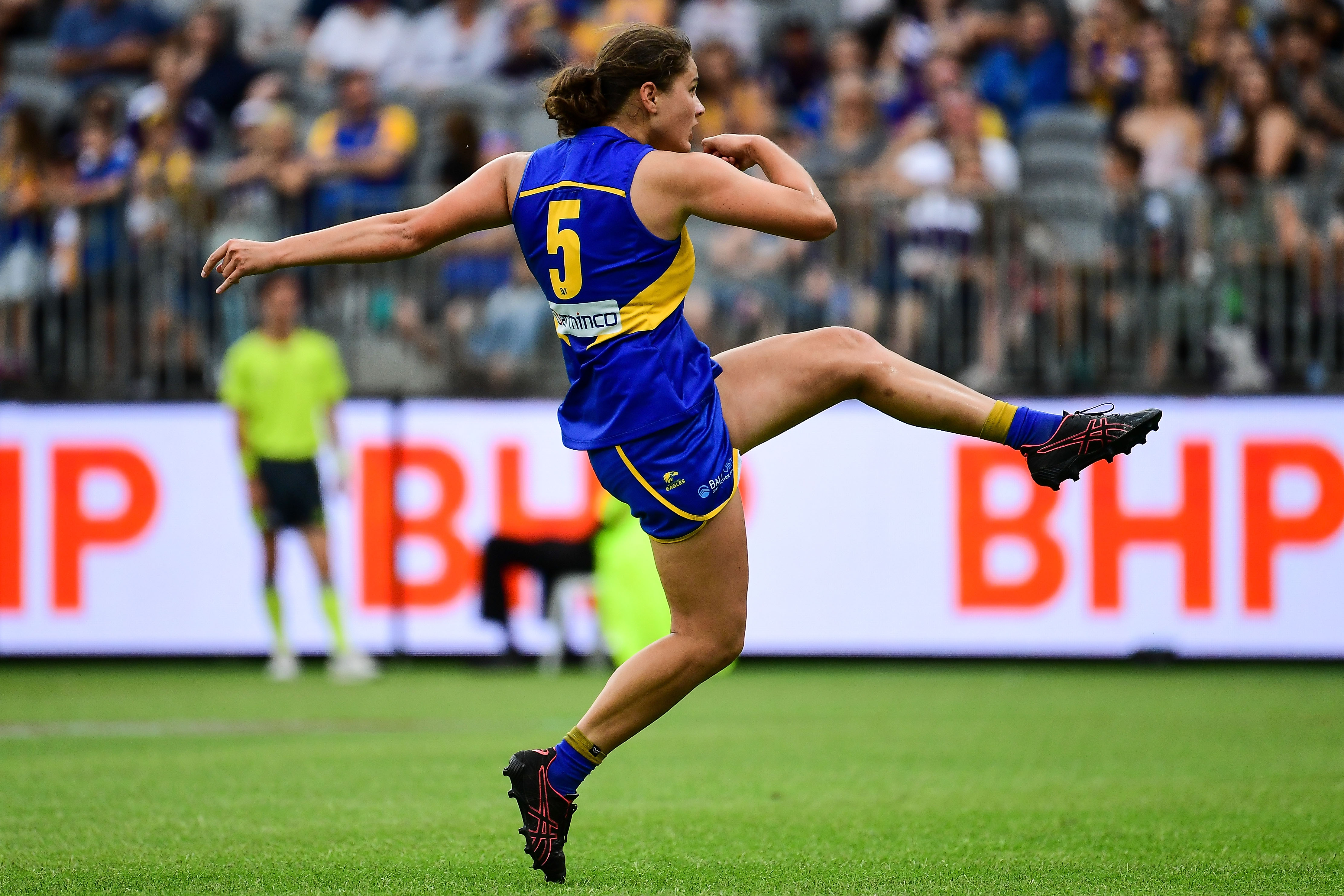Crows sign ex-Eagle as replacement player